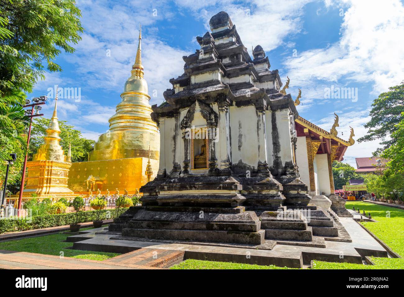 Buddhist temple of Wat Phra Sing, in Chiang Mai, Thailand Stock Photo ...