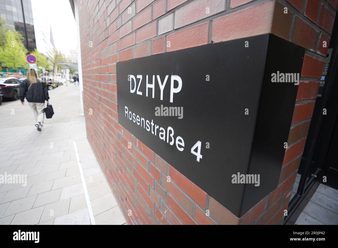 PRODUCTION - 04 May 2023, Hamburg: View of the DZ Hyp bank logo at the ...
