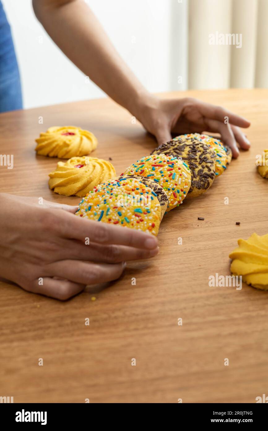 Pastry chef arranging delicious desserts hi-res stock photography and ...