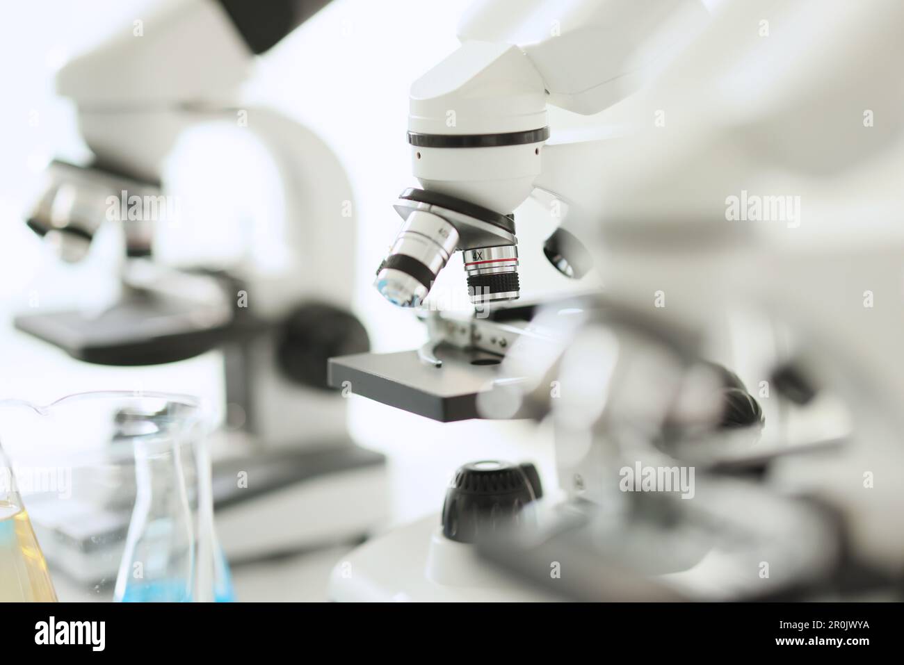 Laboratory settings hi-res stock photography and images - Alamy