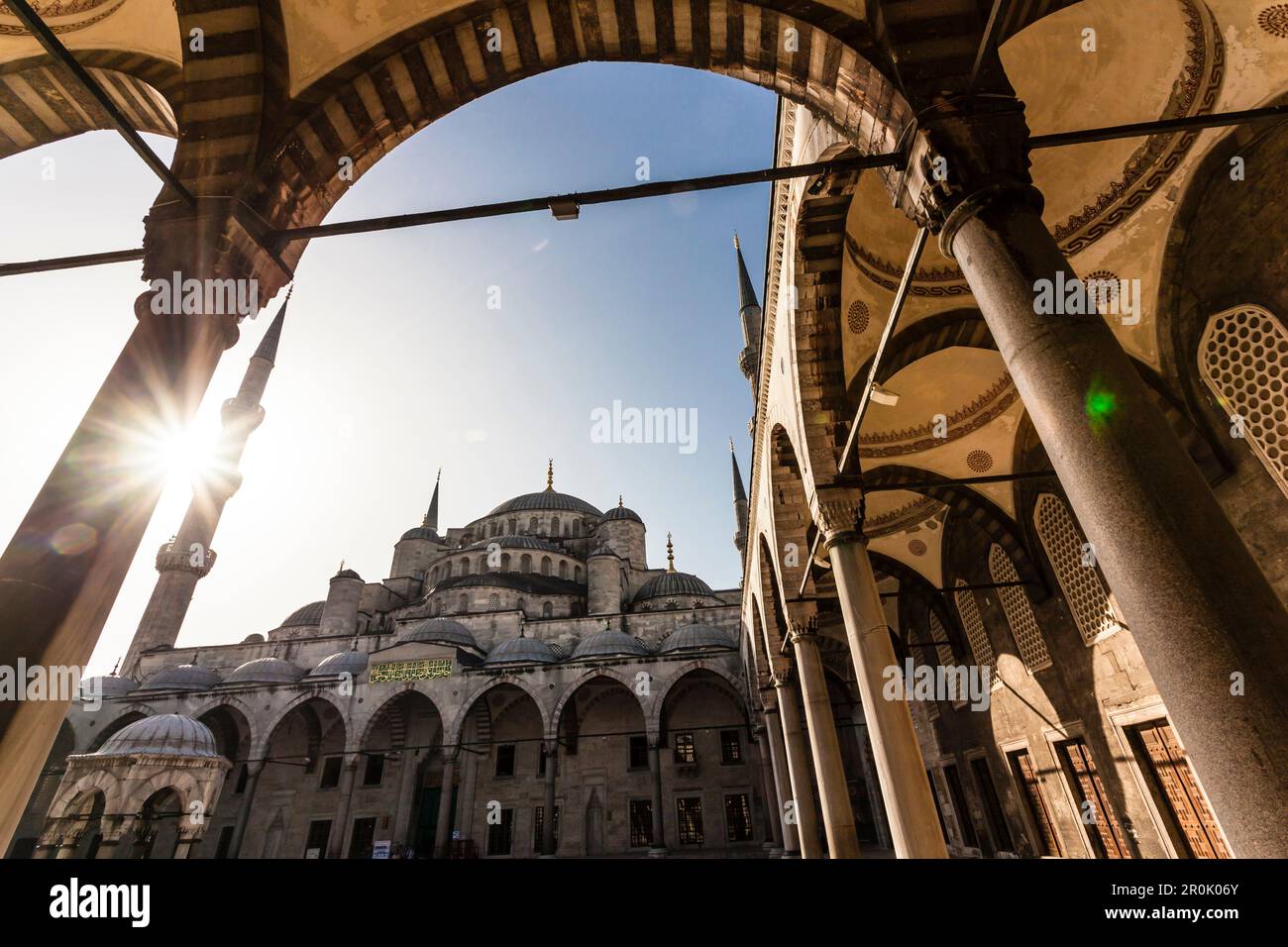 The Blue Mosque, Sultan-Ahmed-Mosque, arcade and inner courtyard ...