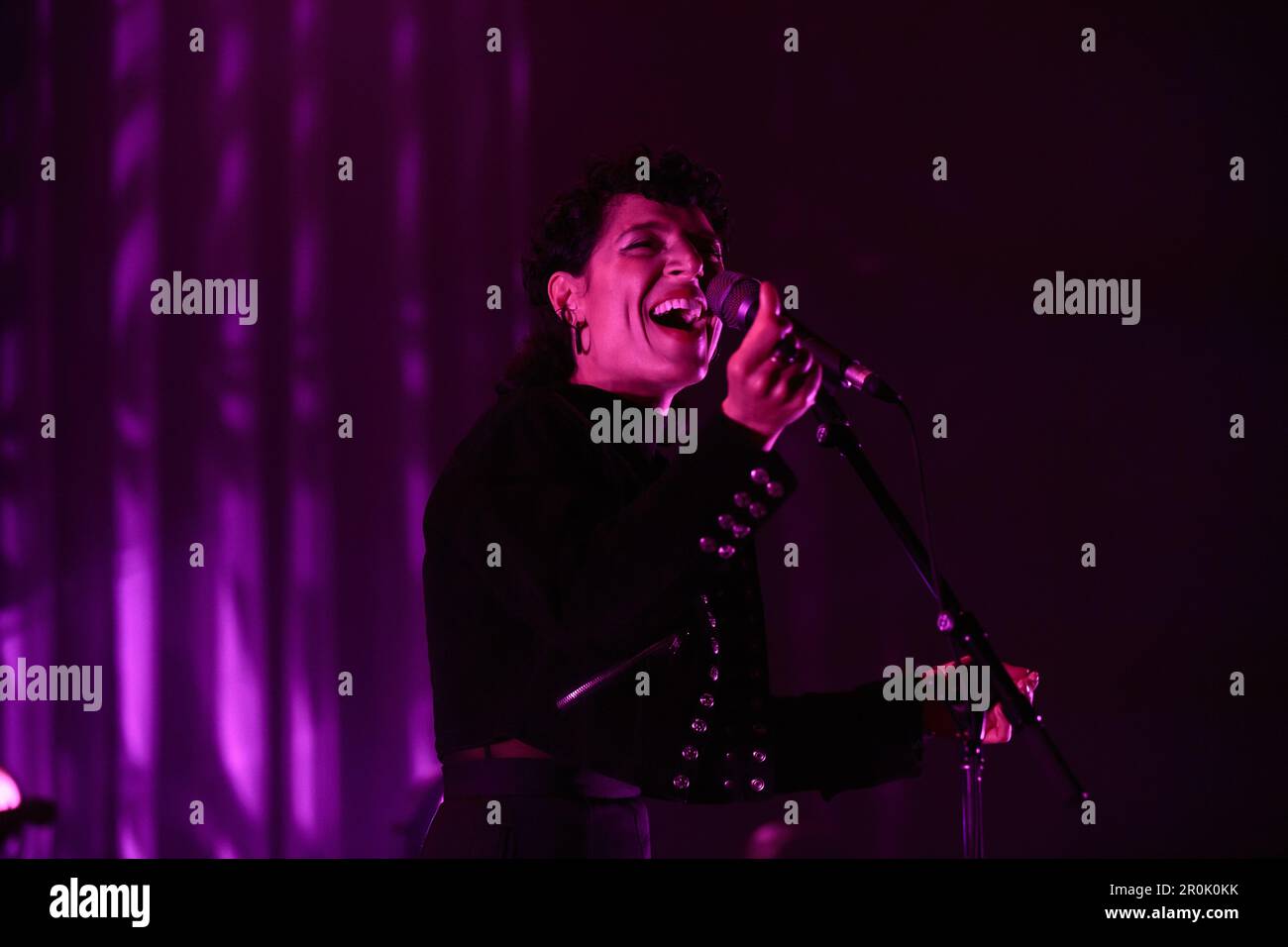 Toronto, Canada. 08th May, 2023. Emily King performing on stage wearing ...