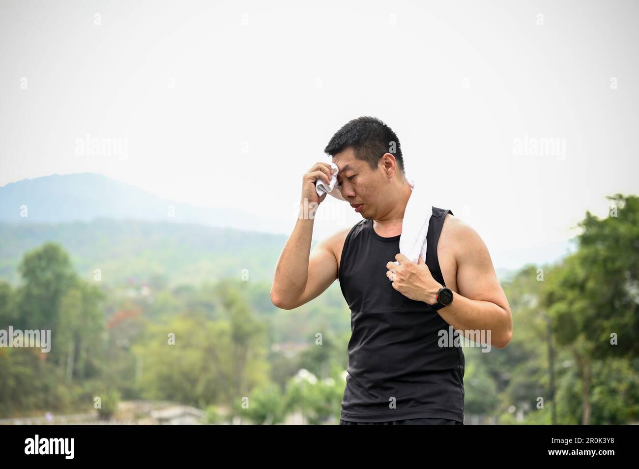 Exhausted runner face hi-res stock photography and images - Alamy