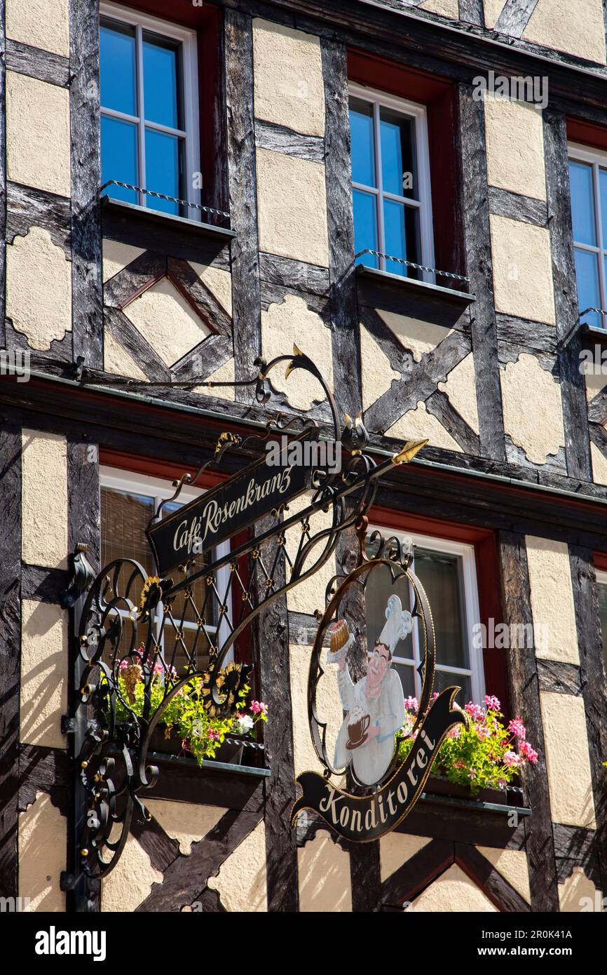 Konditoreifront Amélie's French Bakery & Cafe Moving Flagship Store