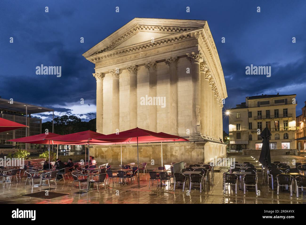 Street Cafe, Maison CarrÃ©e , ancient Roman temple , Place de la Maison ...