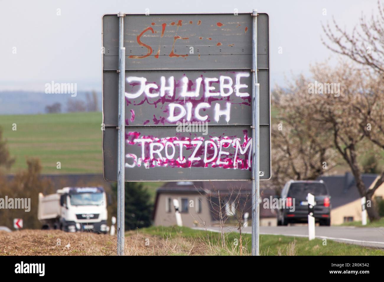 grafitti message, I love you, sign, German Autobahn, A4, motorway ...