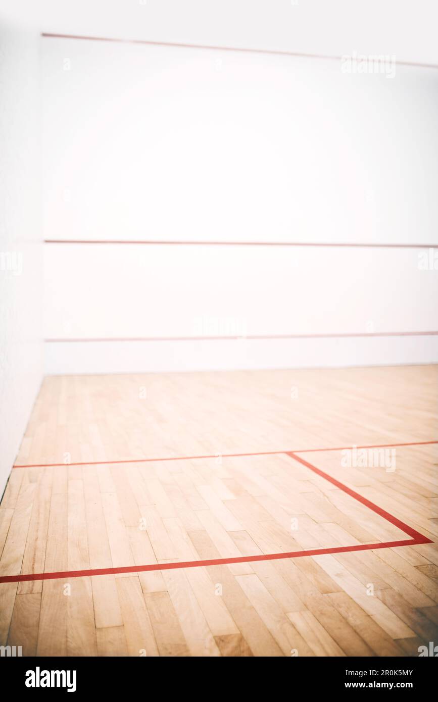 The holy frail of squash fanatics. an empty squash court Stock Photo ...