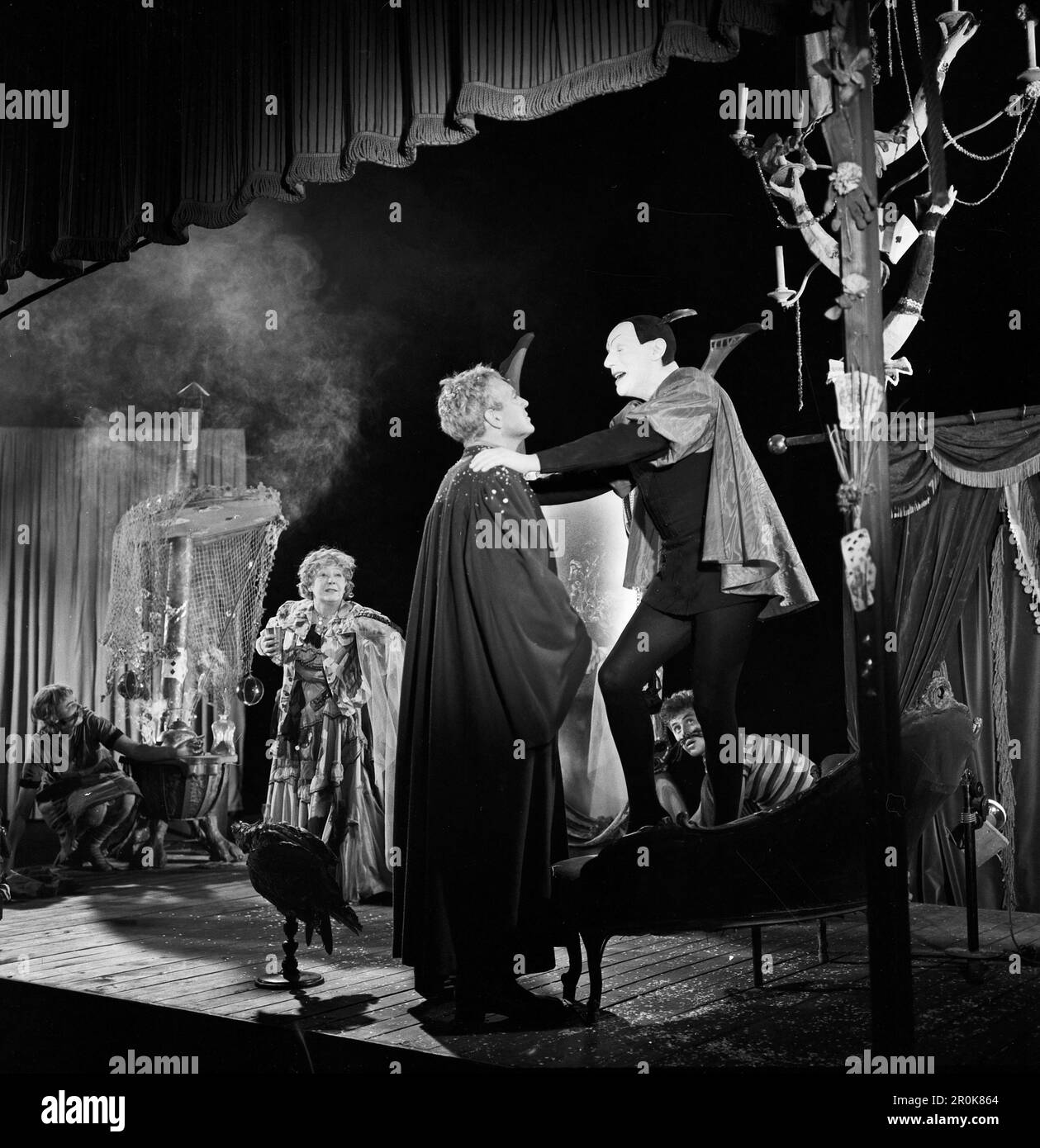 Mephistopheles faust witch hi-res stock photography and images - Alamy