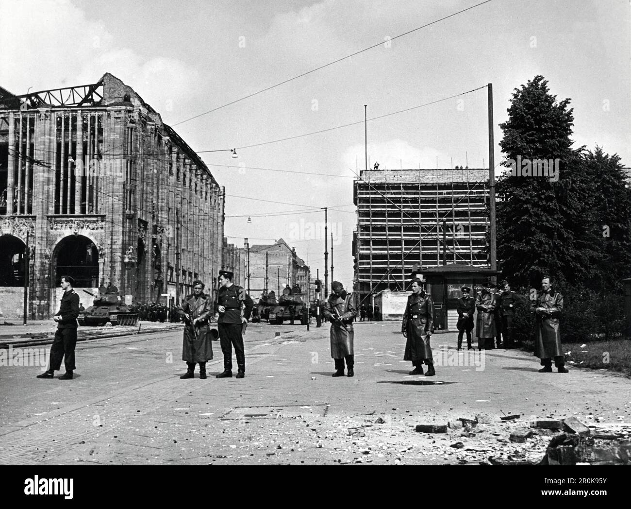 Original-Bildunterschrift: Volksaufstand in Ostberlin am 17. Juni 1953 ...