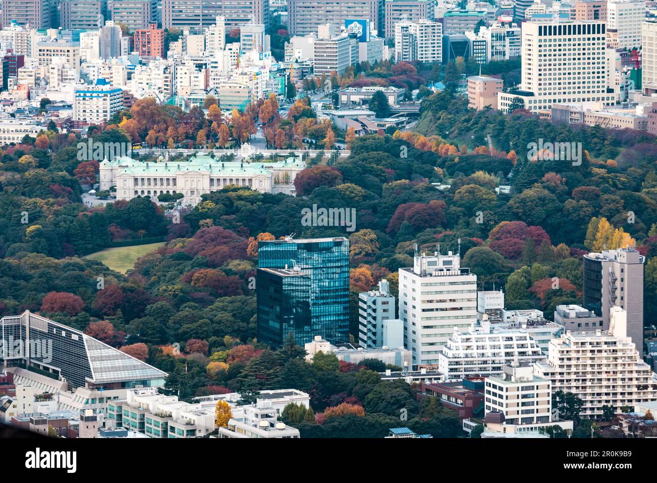 Akasaka palace hi-res stock photography and images - Alamy