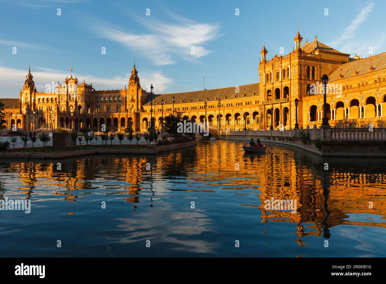 Plaza de Espana, Parque de Maria Luisa, Iberoamerican Exhibition 1929 ...