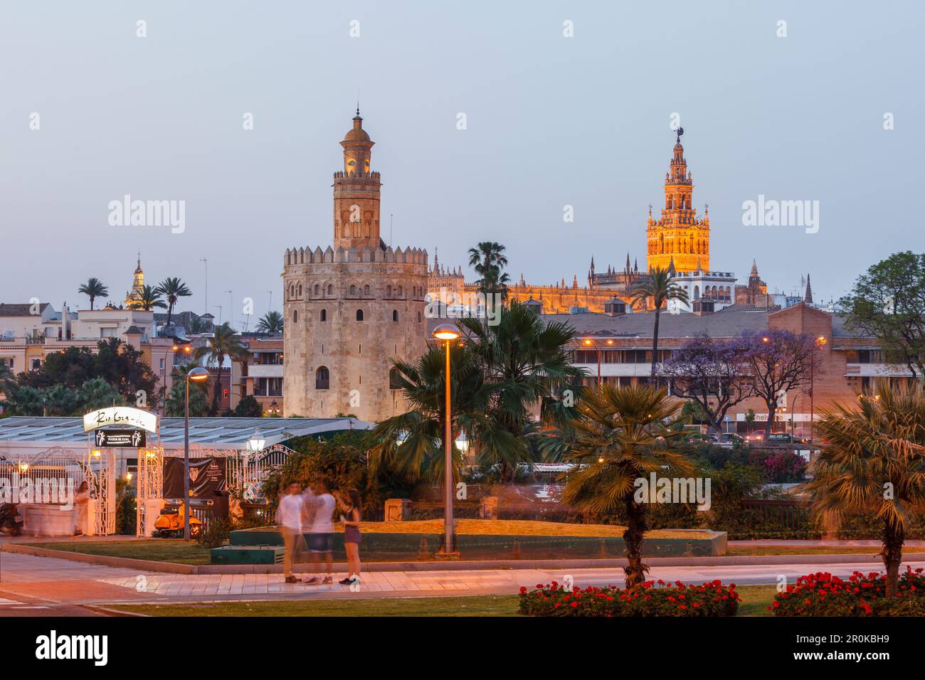 Torre del Oro, Giralda, bell tower of the cathedral, Sevilla, Andalucia ...