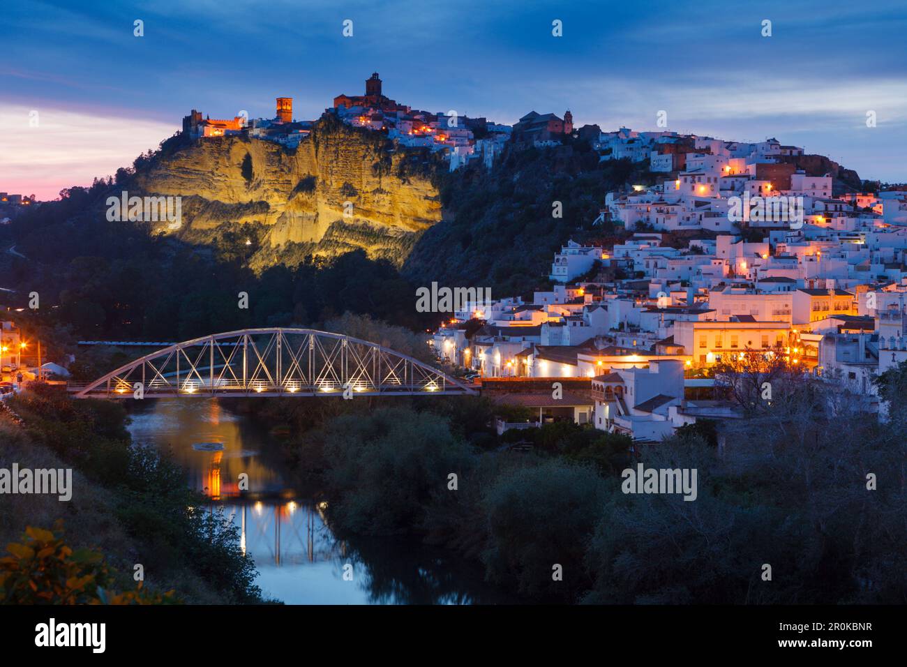 Arcos de la Frontera, pueblo blanco, white village, Cadiz province ...