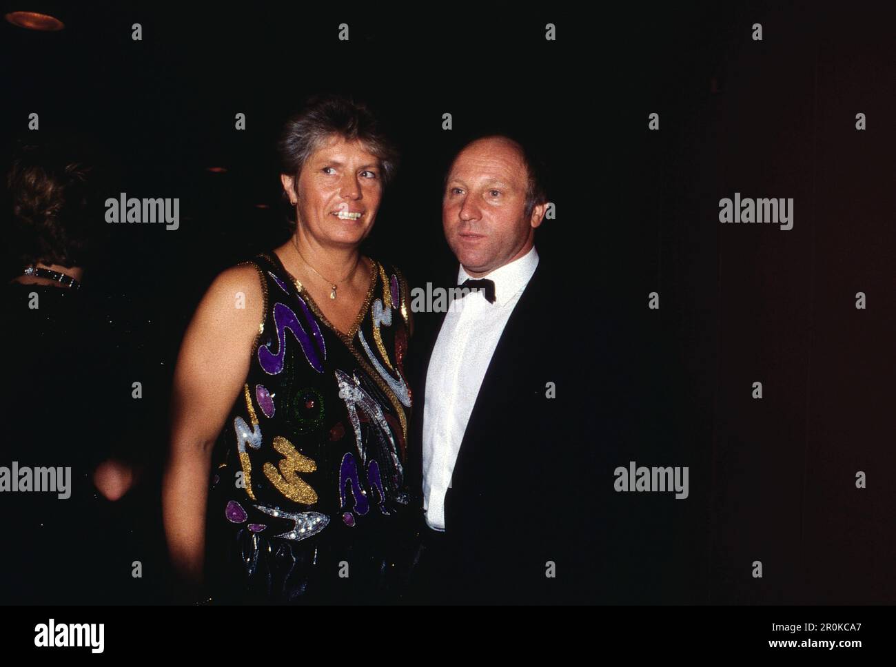 Fußballspieler Uwe Seeler mit Ehefrau Ilka auf einer Abendveranstaltung ...