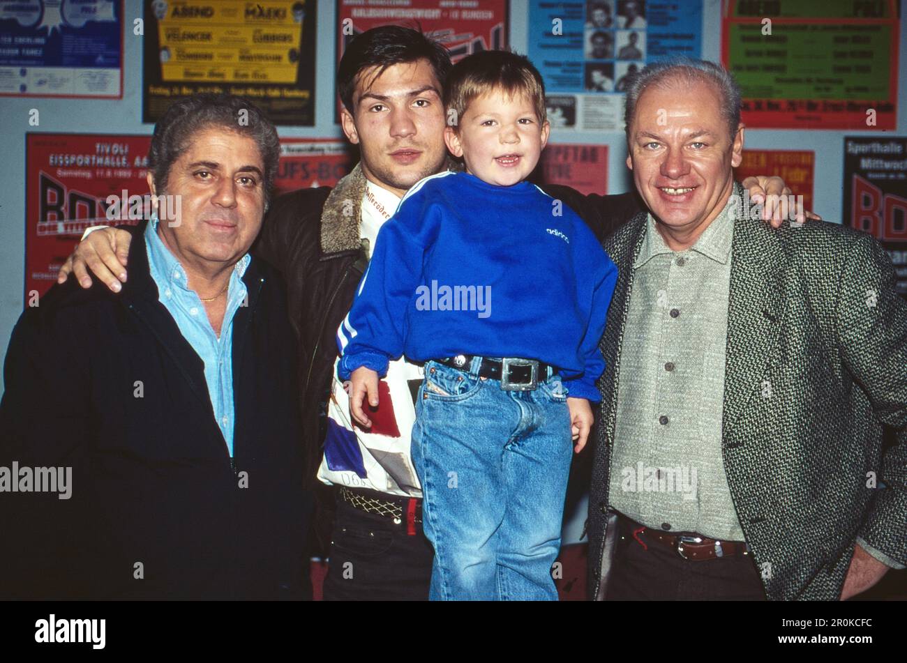 Amerikanischer Boxtrainer Chuck Talhami, Boxer Darius Michaelczweski ...