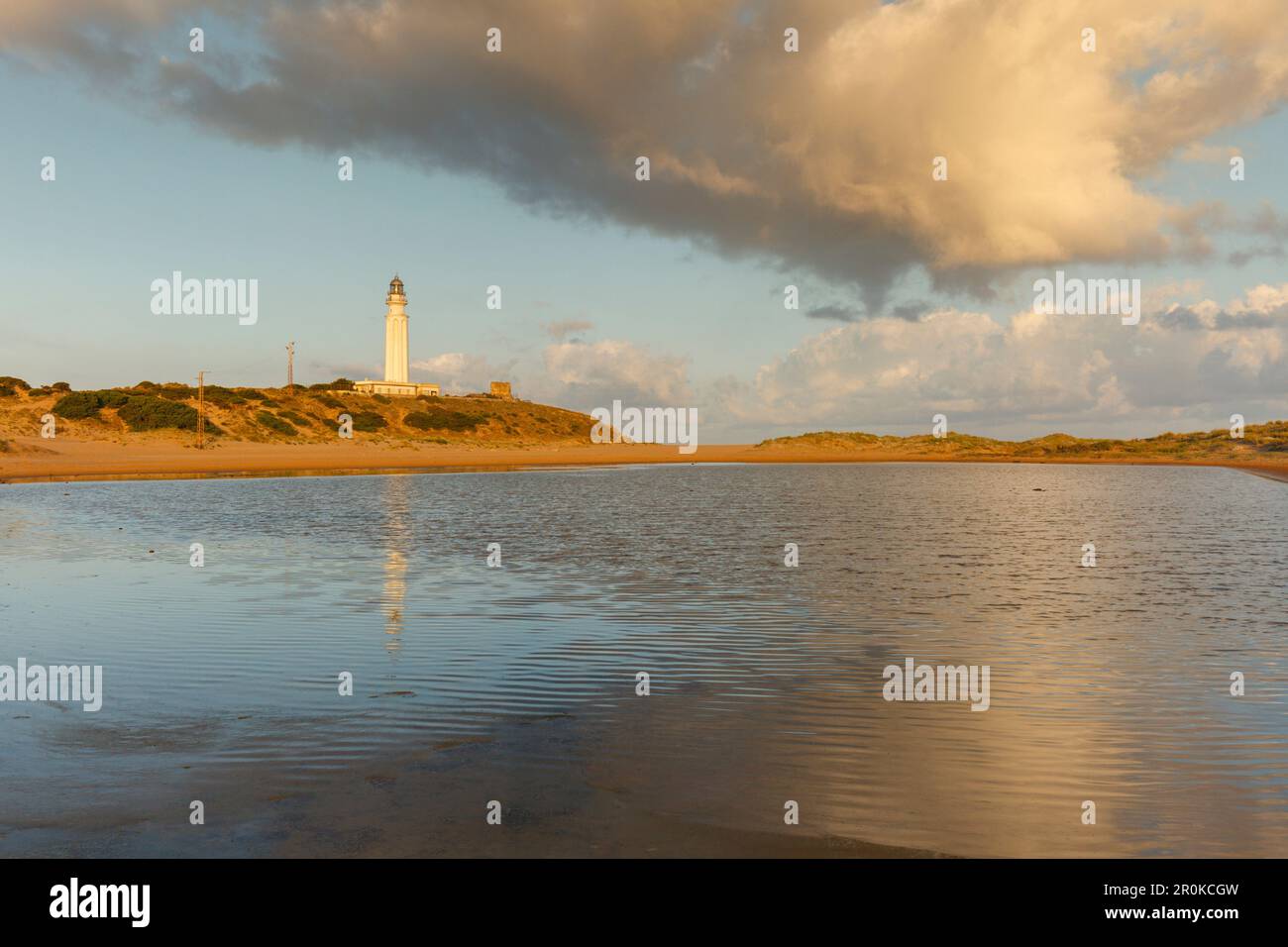 Lighthouse cabo trafalgar vejer de hi-res stock photography and images ...