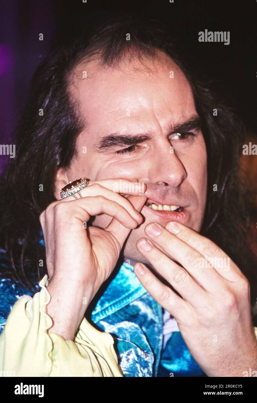 Guildo Horn, deutscher Schlagersänger und Moderator, zeigt die Zähne ...