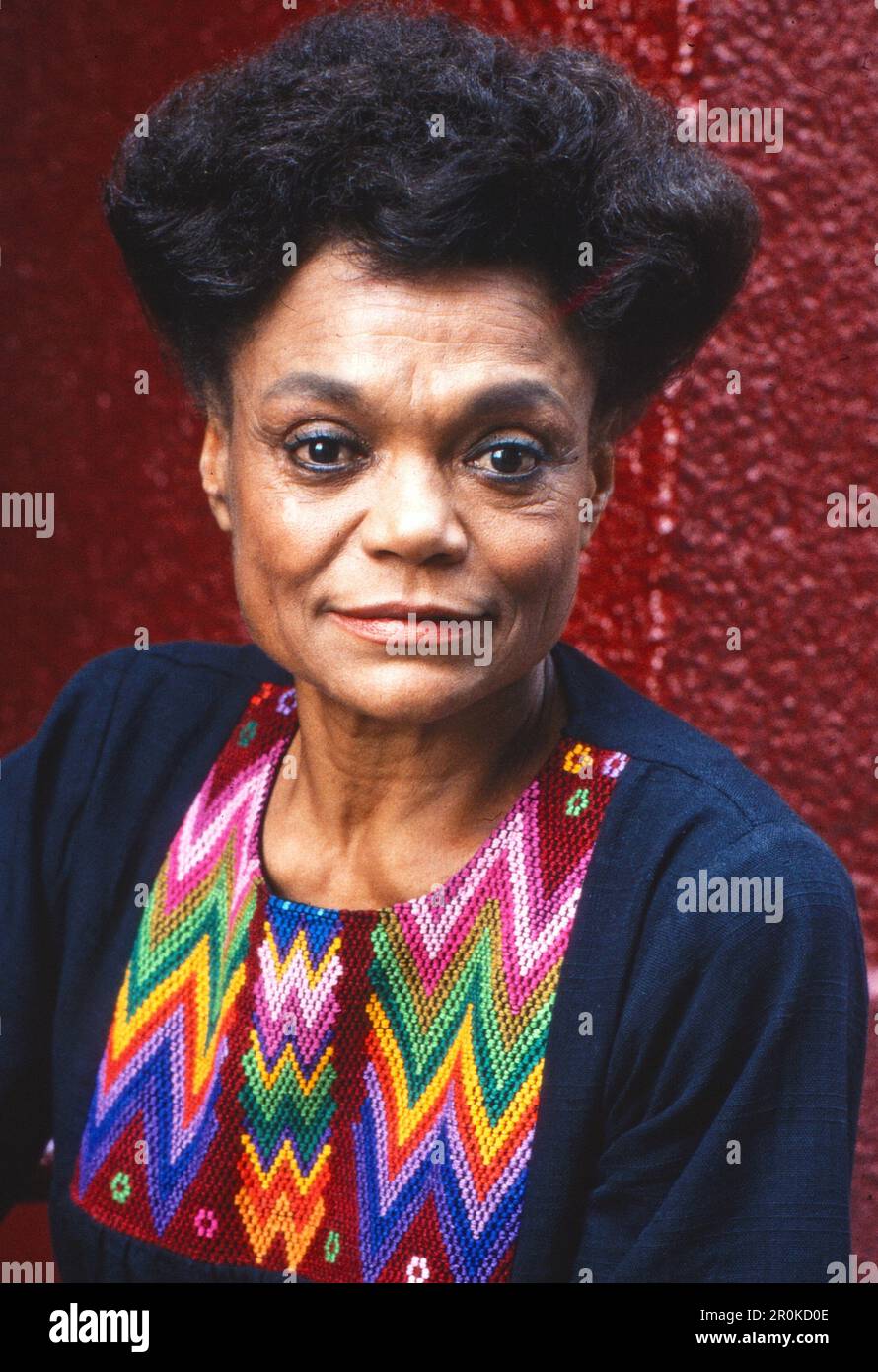 Eartha Kitt, amerikanische Schauspielerin und Sängerin, bei einem Promo ...