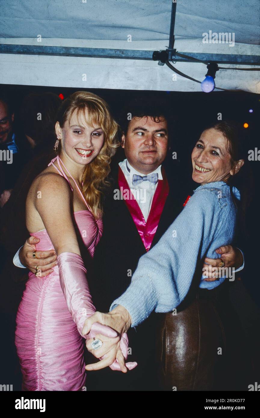 Dolly Dollar, Olli Maier und Helga Feddersen bei einem Event ...