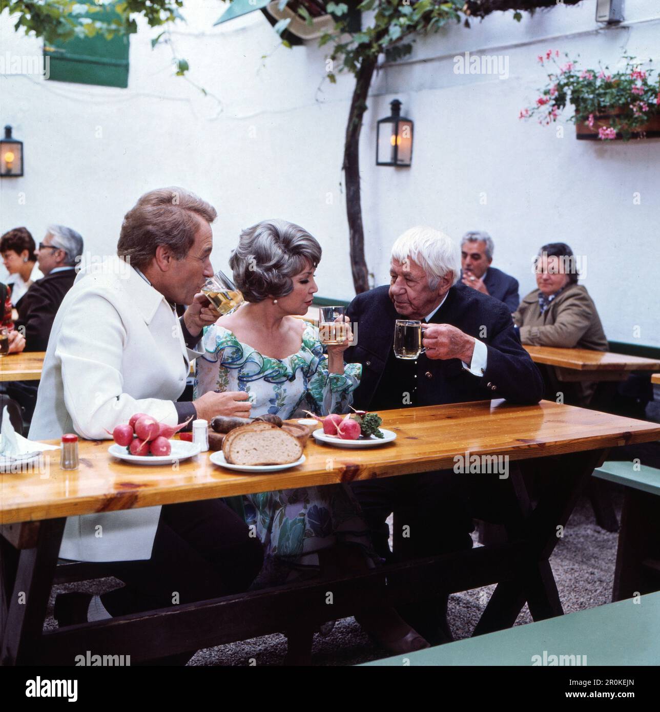 Anneliese Rothenberger gibt sich die Ehre, Klassik-Sendereihe ...
