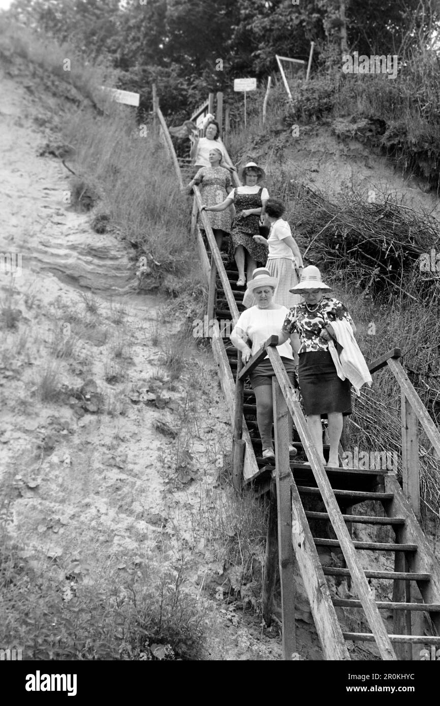 1960s family beach hi-res stock photography and images - Alamy