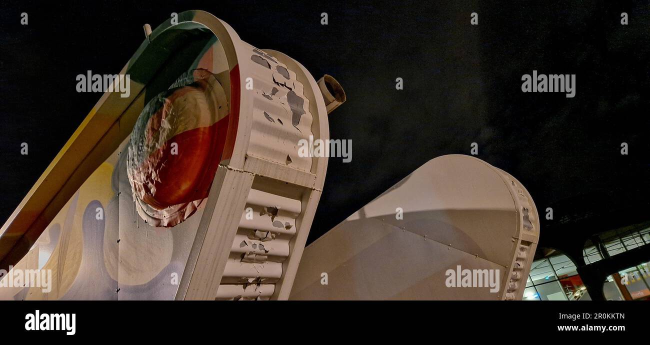 Fake military tank, Dance Biennal defile, Albert Camus cultural hall ...