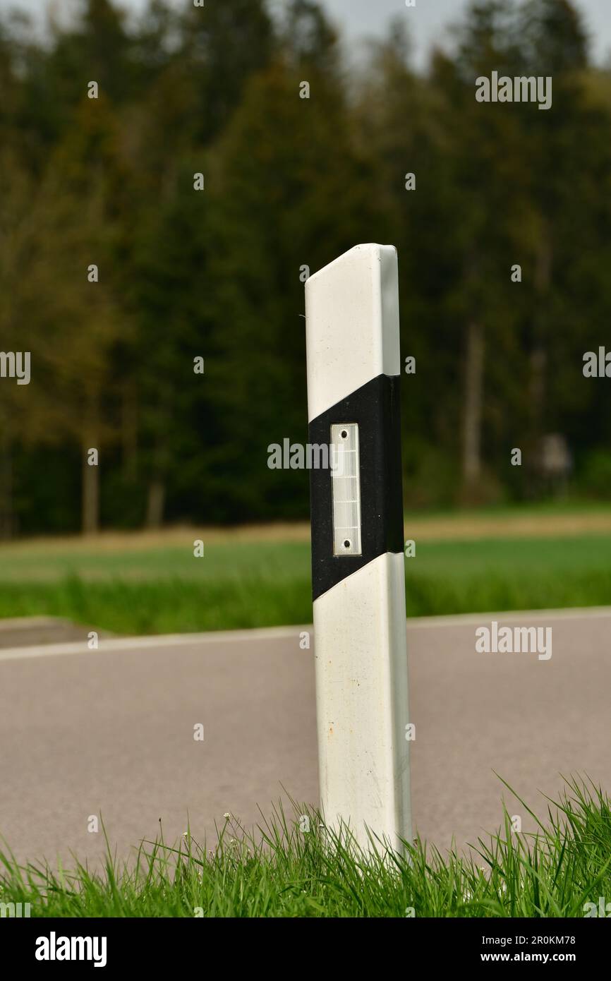 Delineator hi-res stock photography and images - Alamy