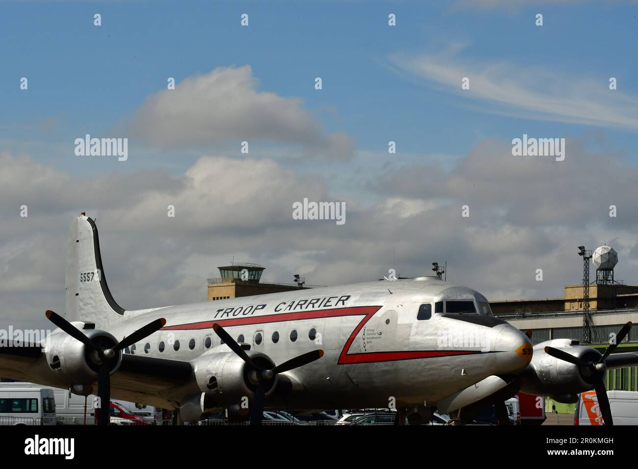 douglas C-54 Skymaster candy Bomber airlift Berlin Tempelhof Stock ...