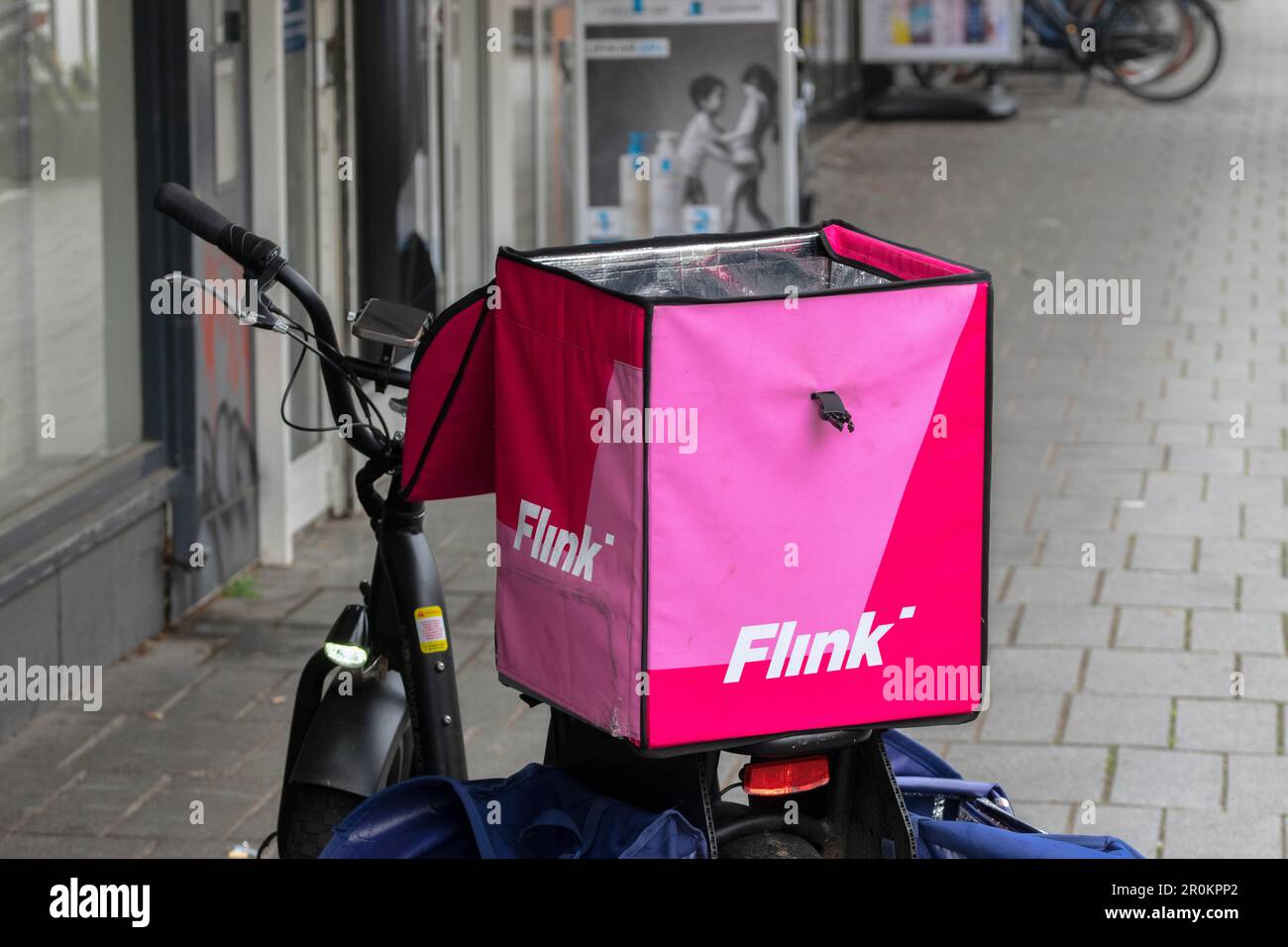 Flink logo hi-res stock photography and images - Alamy