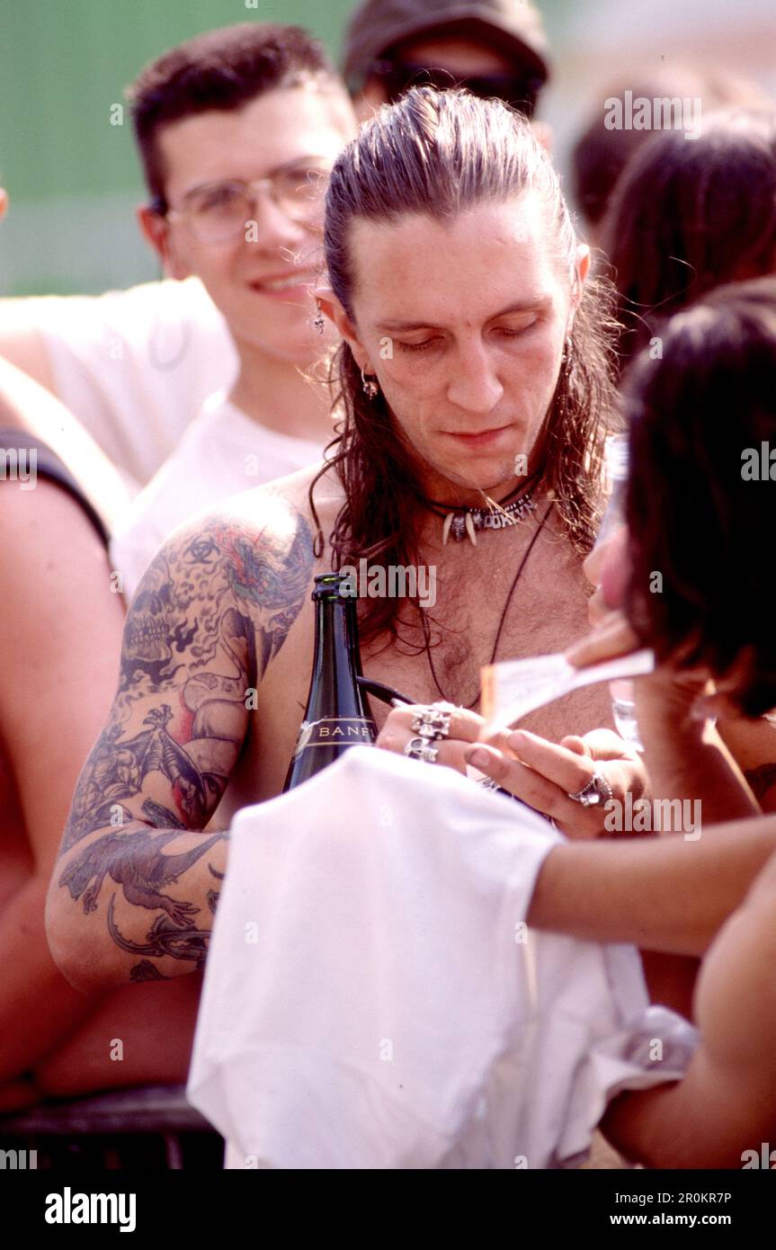 Milan Italy 1995-06-09 : Bobby Hambel guitarist of Biohazard during ...