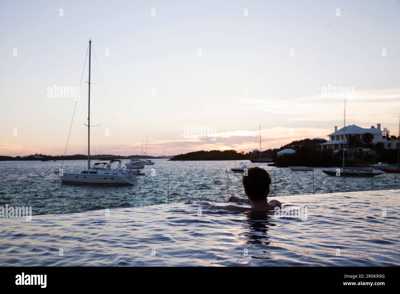 BERMUDA. The Infinity Pool at the Hamilton Princess & Beach Club Hotel ...