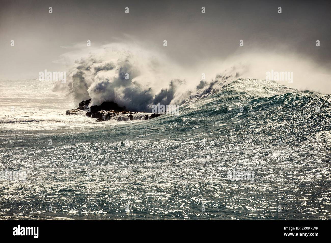 HAWAII, Oahu, North Shore, Eddie Aikau, 2016, surfers competing in the ...
