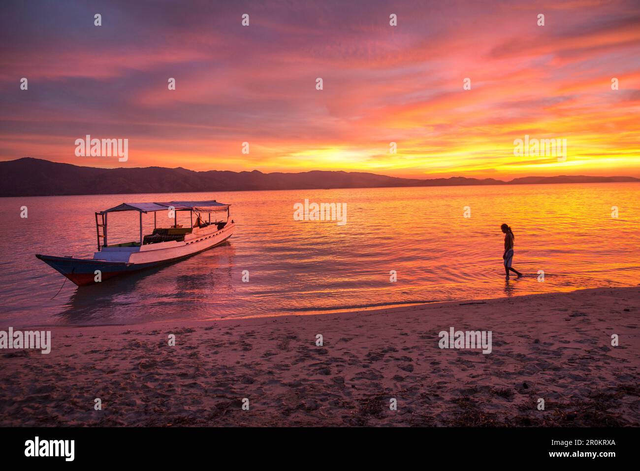 Flor indonesia flores riung hi-res stock photography and images - Alamy