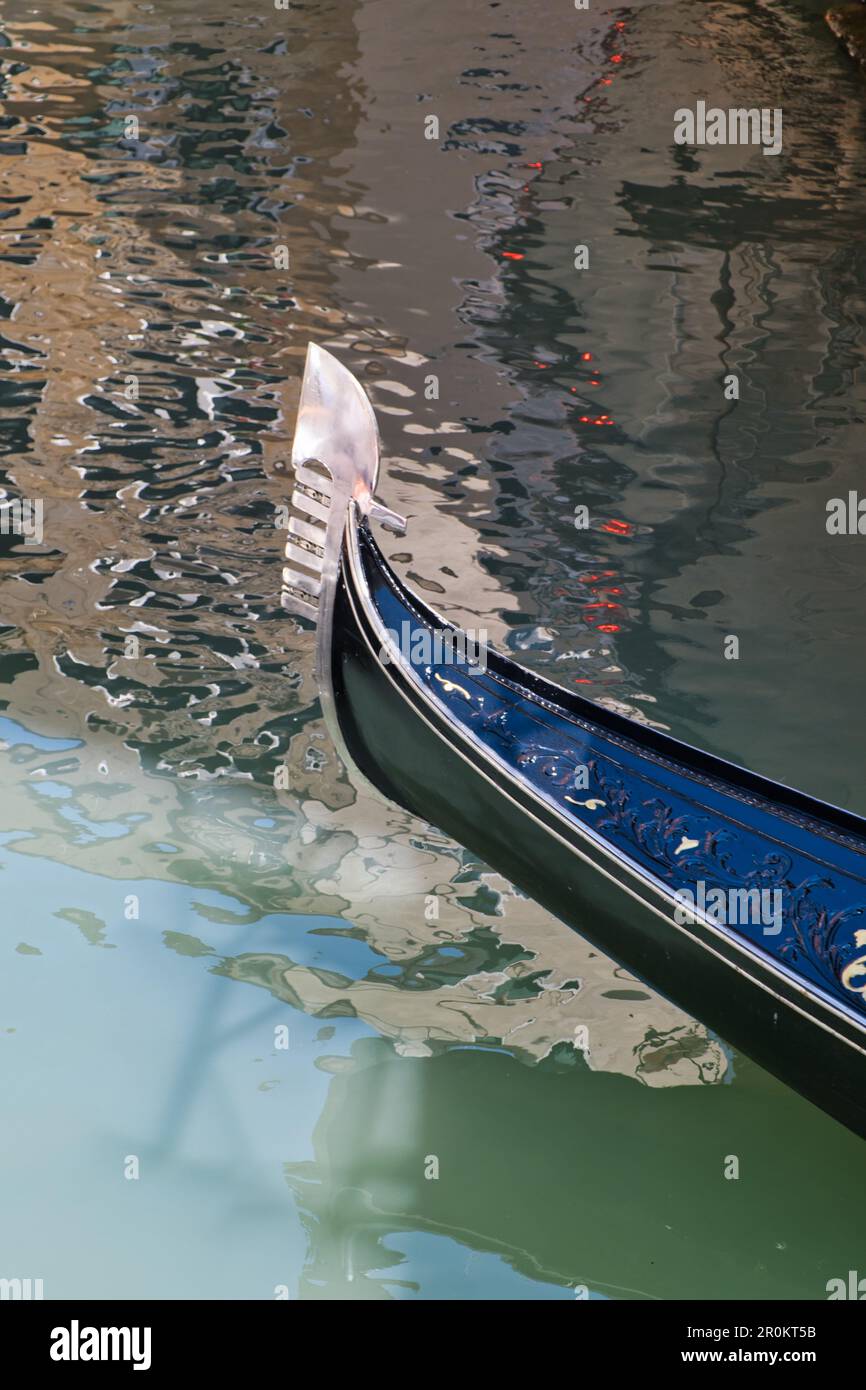 Prow detail of a gondola, venetian symbol Stock Photo - Alamy