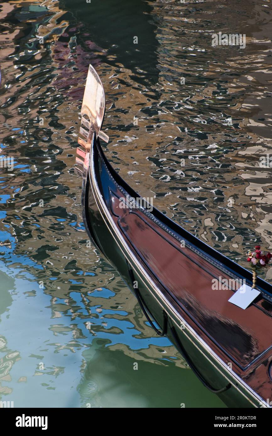Prow detail of a gondola, venetian symbol Stock Photo - Alamy