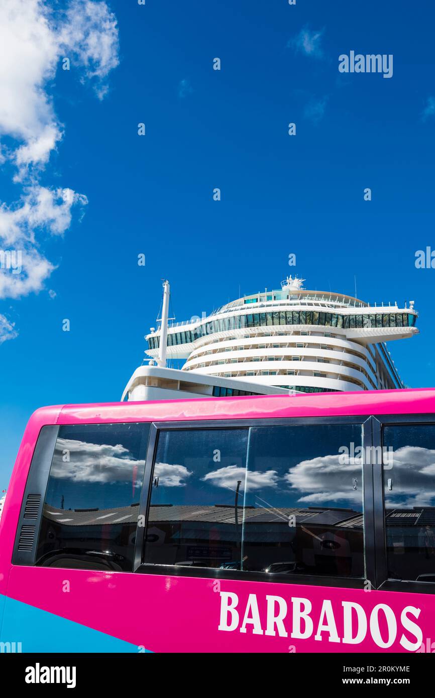 Cruise ship, tourist bus, Bridgetown, Barbados, Caribbean, Lesser ...