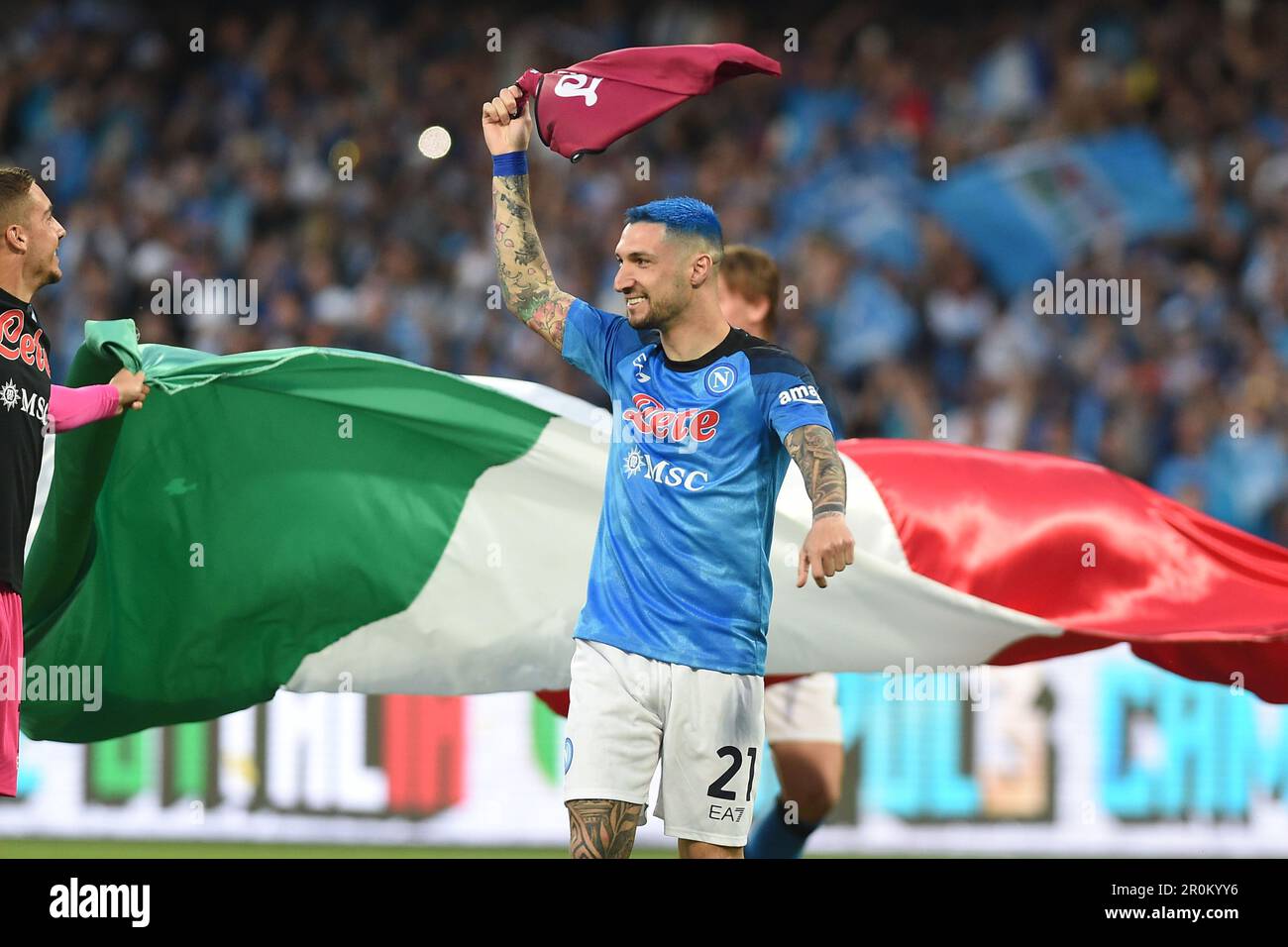 Naples, Italy. 7 May, 2023. Matteo Politano of SSC Napoli celebrate at ...
