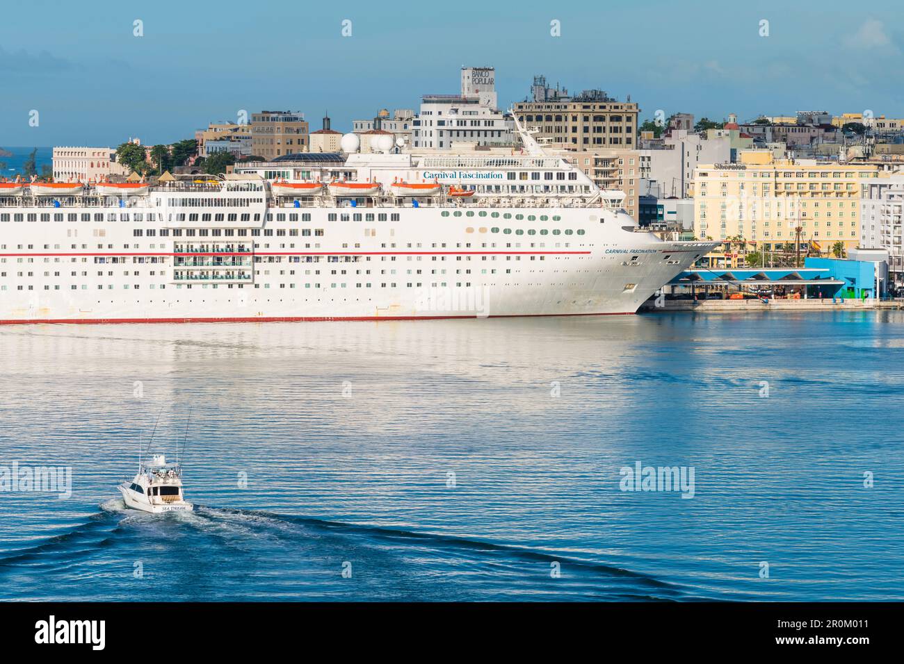 Cruise ship, Port, Old Town, San Juan, Puerto Rico, Caribbean, USA ...