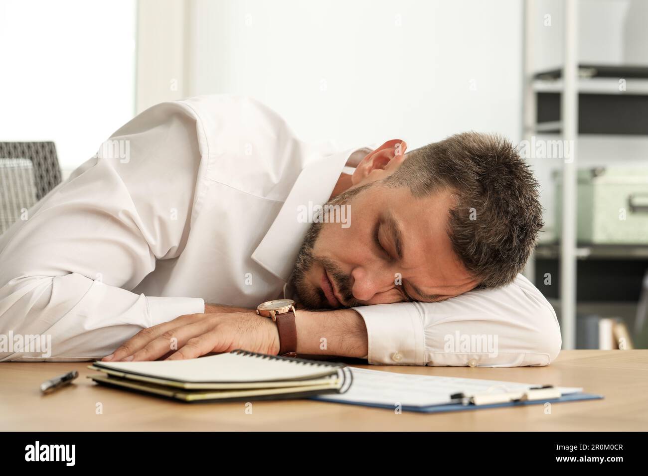 Workplace tiredness hi-res stock photography and images - Alamy