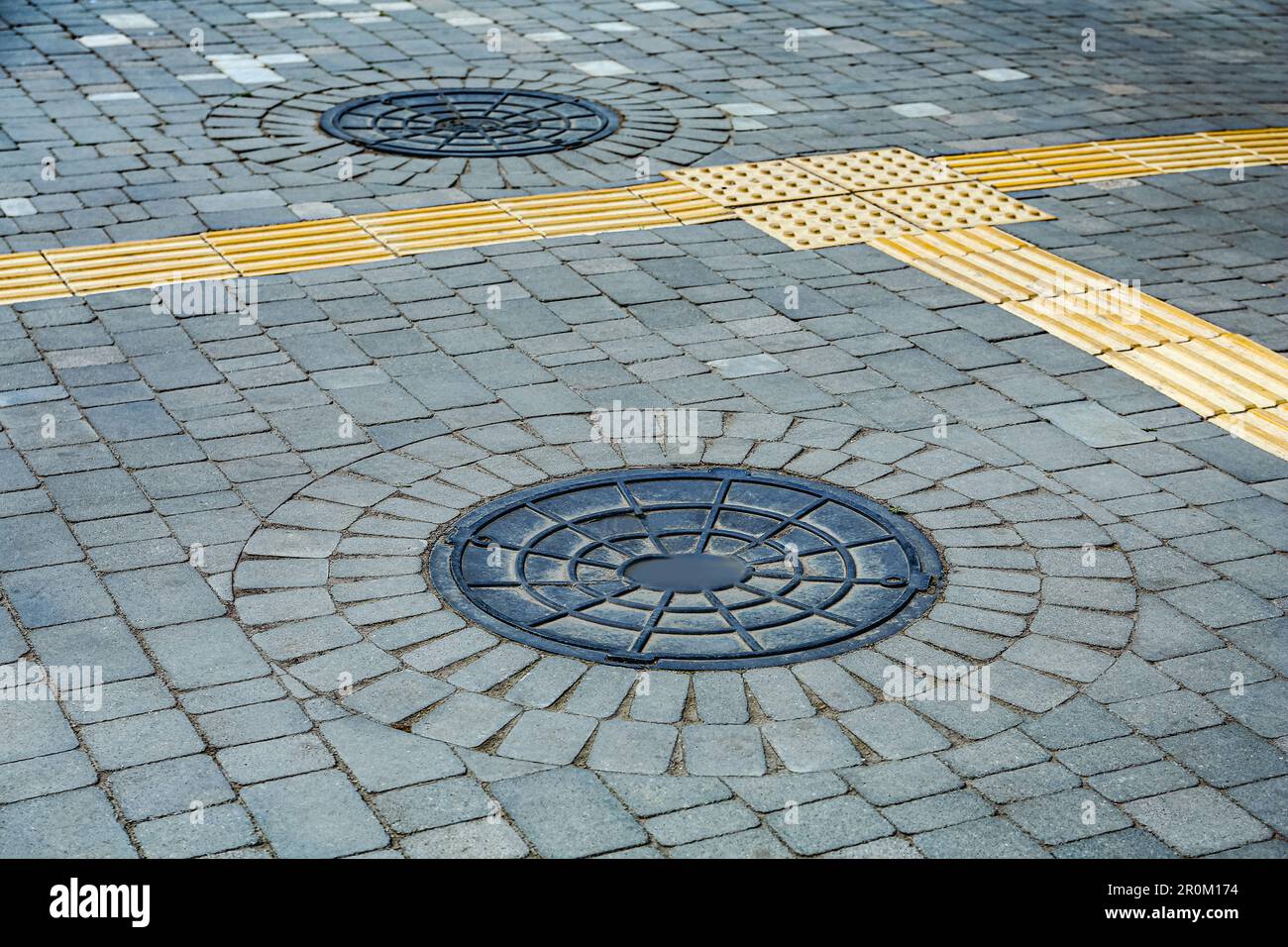 Street sewer lid on street hi-res stock photography and images - Alamy