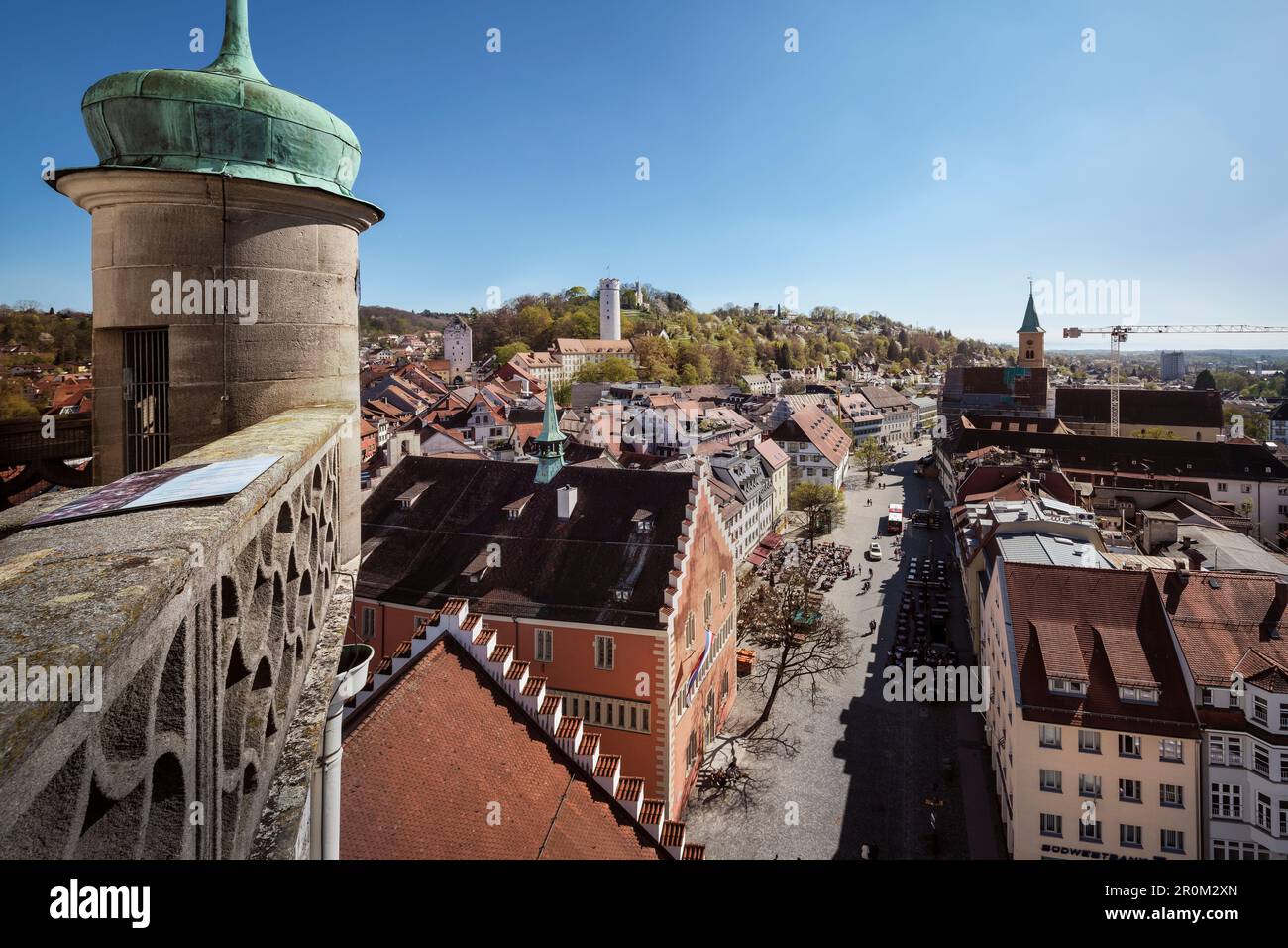 View at historic town centre with Mehlsack Tower and Veits Castle ...