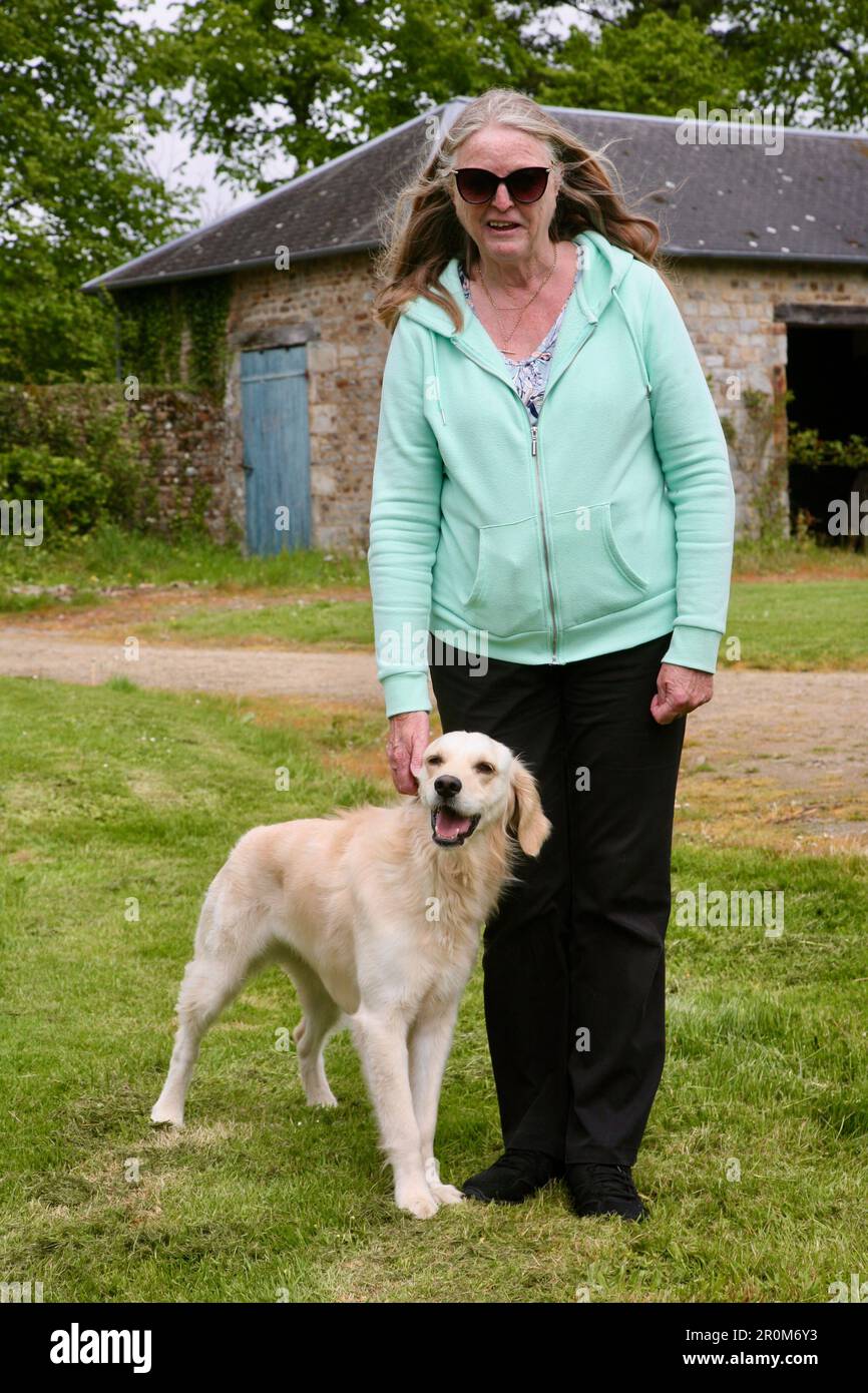 Try throwing a stick hi-res stock photography and images - Alamy