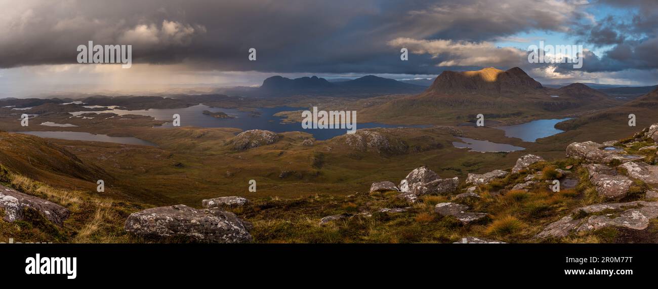 Panoramic view of Stac Pollaidh on Loch Sionasgaig, Inverpolly Nature ...