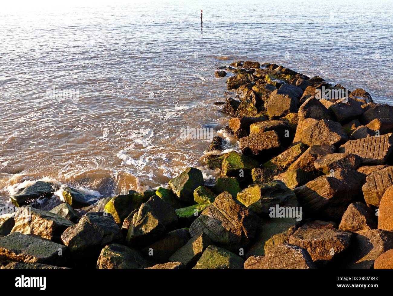 Sea defence work hi-res stock photography and images - Alamy