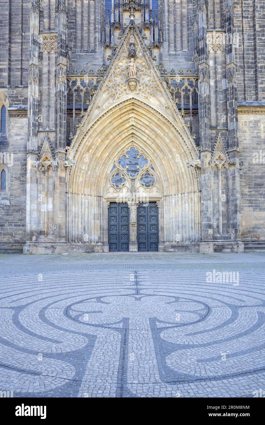 Magdeburg door hi-res stock photography and images - Alamy