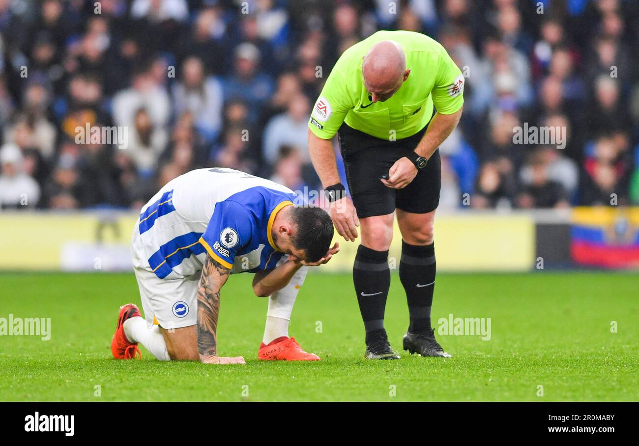Injury referee football hi-res stock photography and images - Alamy
