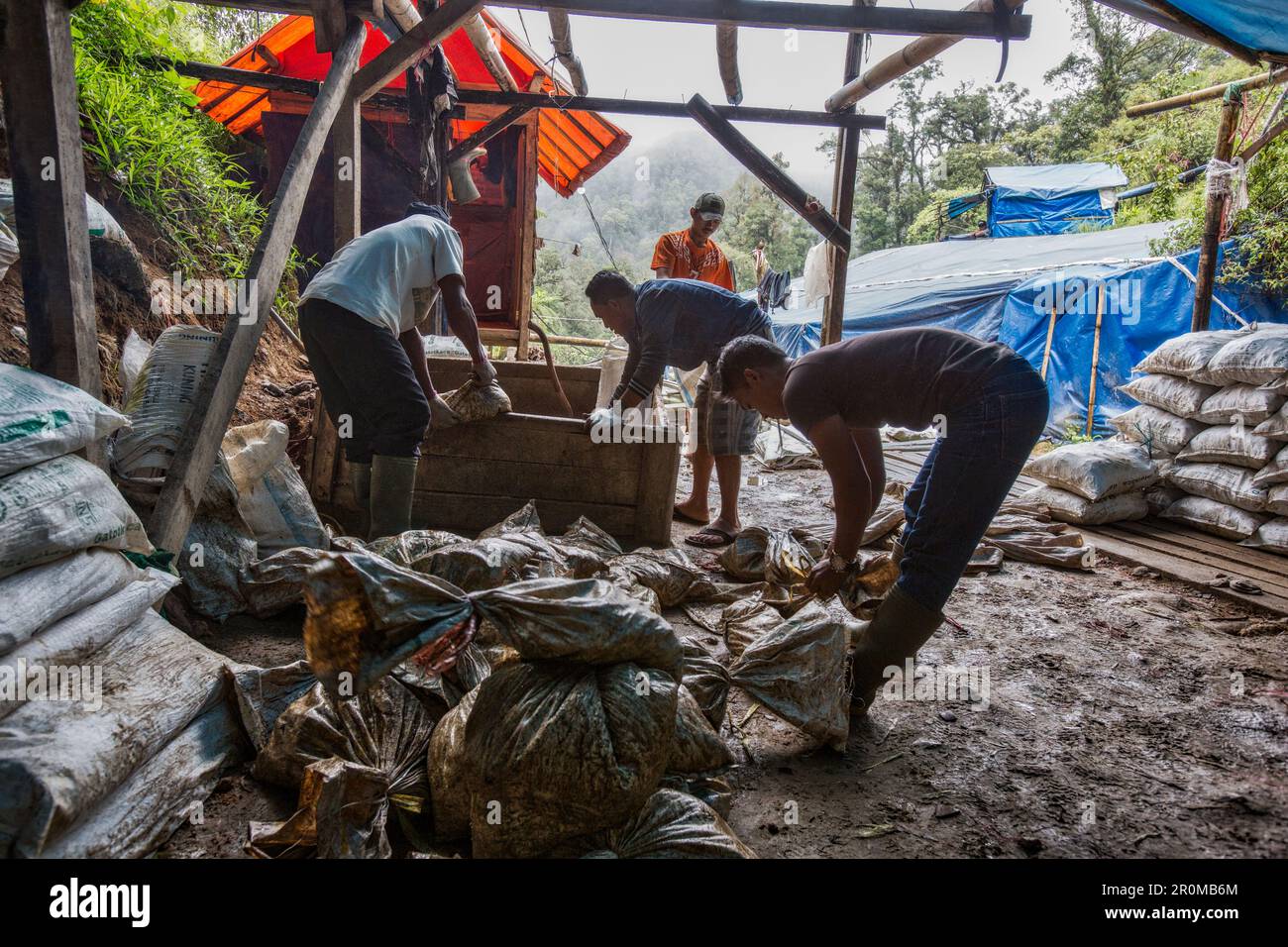 Inside a gold mine in indonesia hi-res stock photography and images - Alamy
