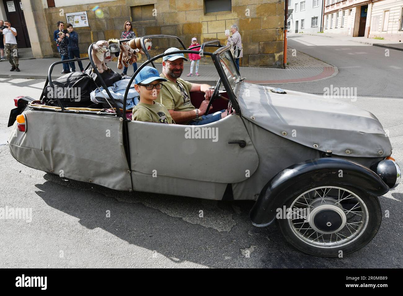 Jubilee 25th year of the first spring gathering of three-wheeled ...
