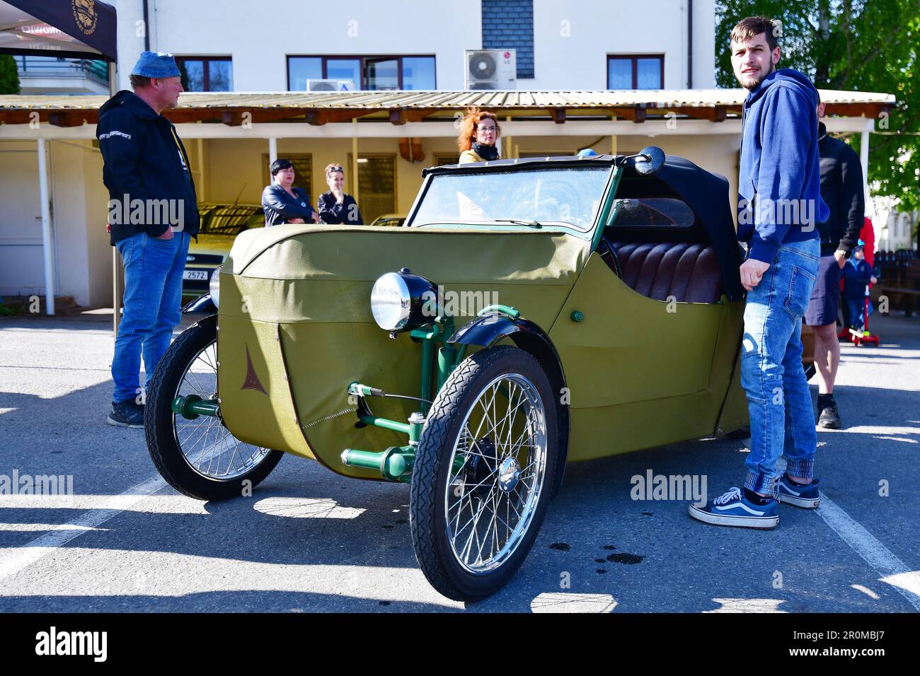 Jubilee 25th year of the first spring gathering of three-wheeled ...