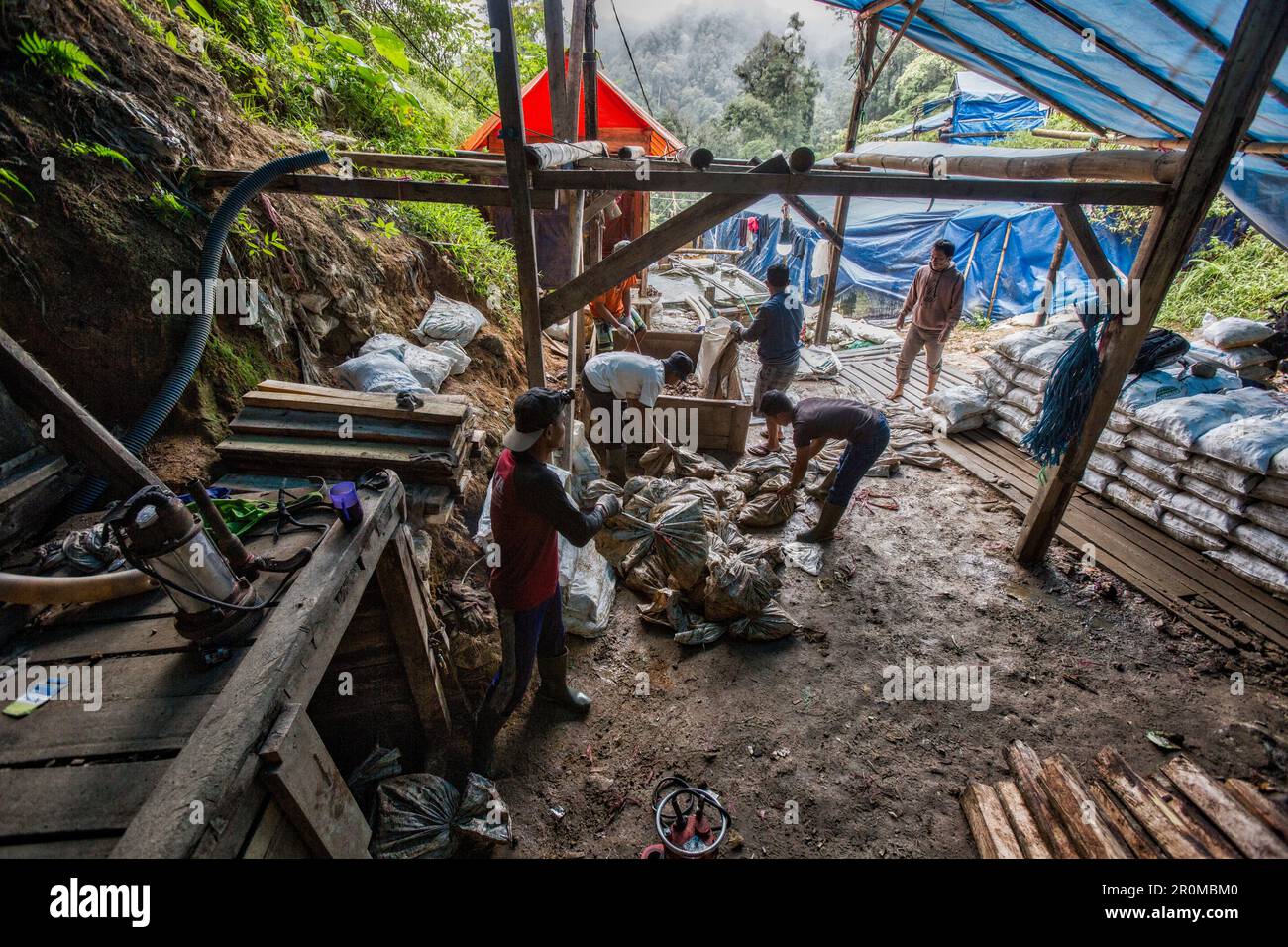 Gold miners in illegally mine, Java, Indonesia, Asia Stock Photo - Alamy
